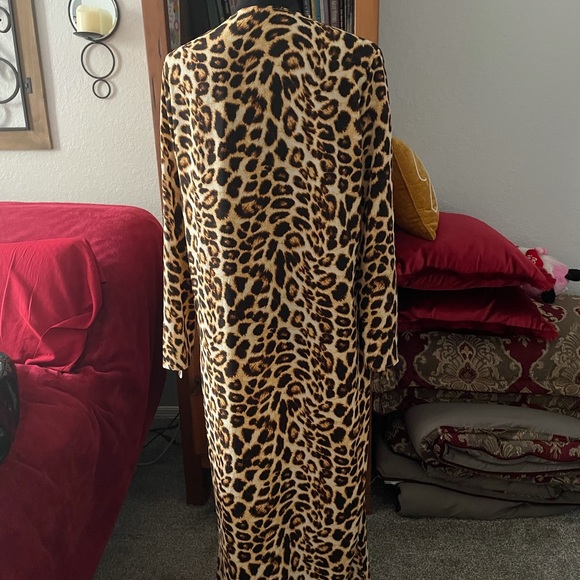 Windsor | Other | Windsor Animal Print Duster Size Medium | Poshmark